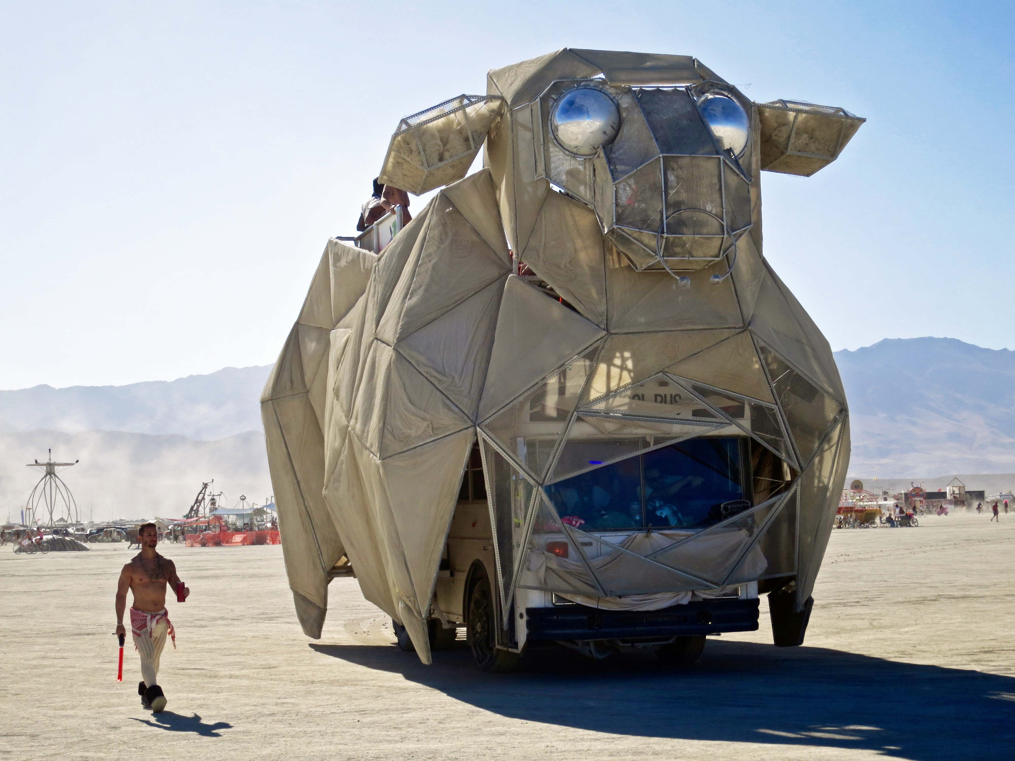 Mutant vehicles of Burning | Wandering through Time and Place